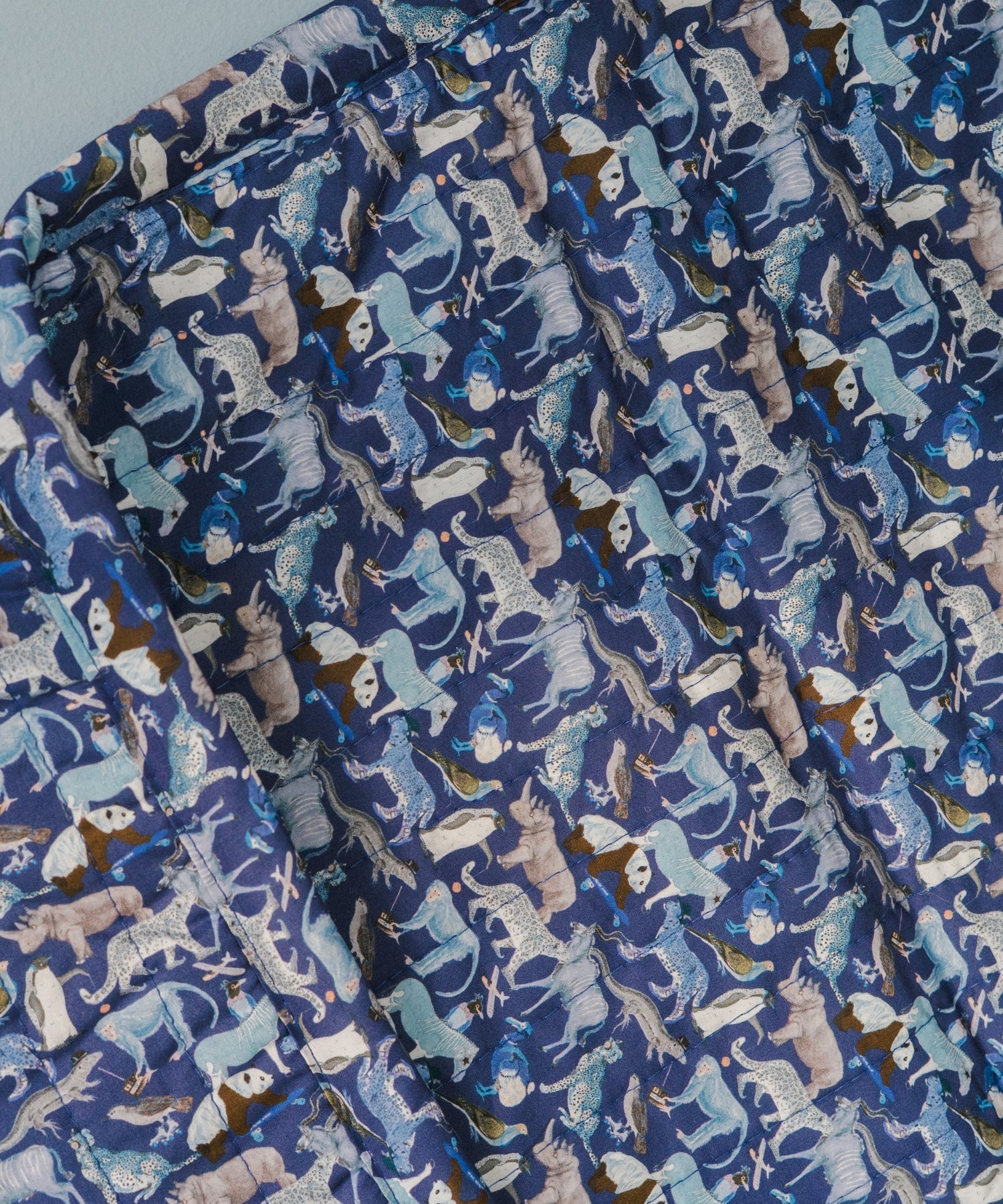 Kalle Børnetøj April Liberty Baby Tæppe - Quey2 Navy Blue | Kalle ...